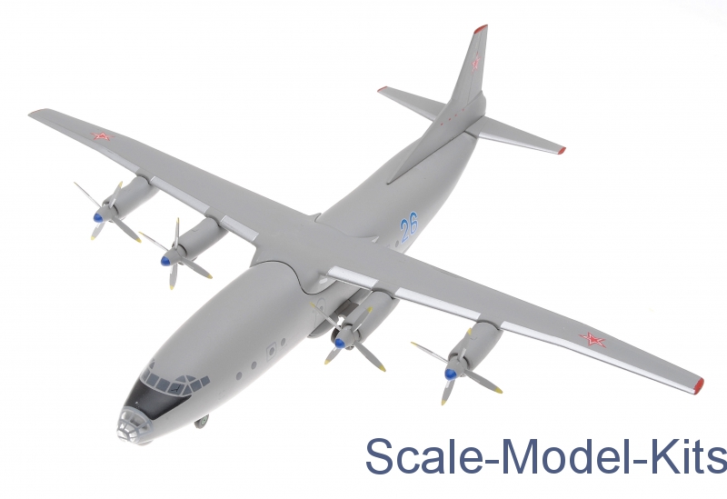 AMA - Antonov An-12 Russian Air Force - plastic scale model kit in 1: ...