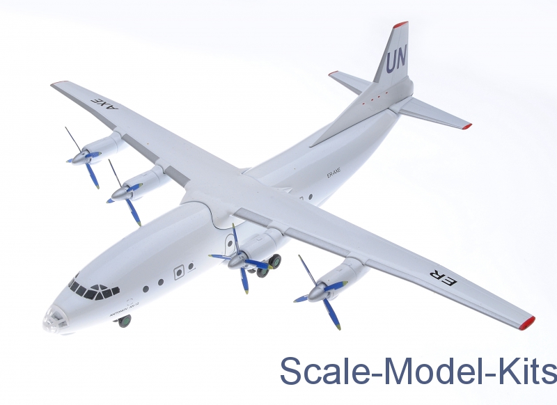 AMA - Antonov An-12 UN - plastic scale model kit in 1:200 scale ...