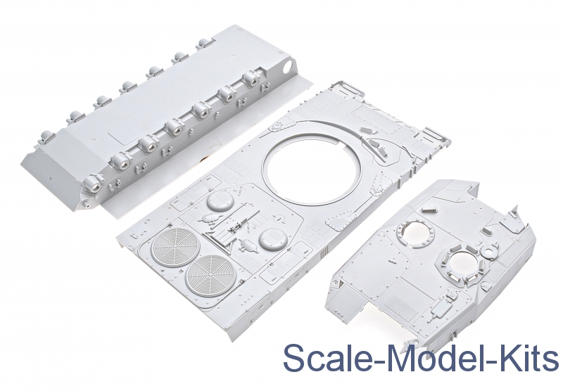 Hobby Boss - German Leopard 2A4 tank - plastic scale model kit in 1:35 ...