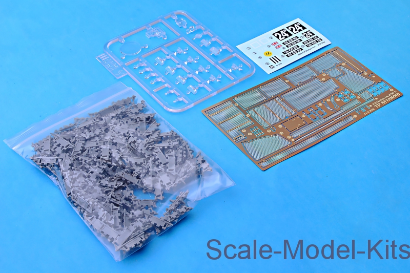 Takom - British Air-defense Weapon System Chieftain Marksman SPAAG ...