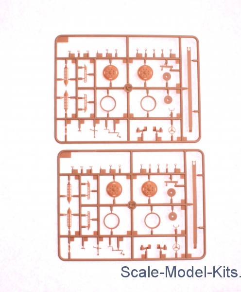 Trumpeter - Soviet Howitzer D-30 122mm late version - plastic scale ...